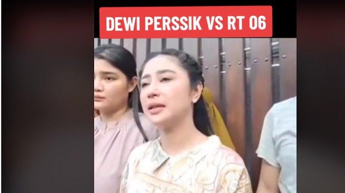 Tangis Dewi Perssik Pecah Mediasi Soal Hewan Kurban Ditolak Ketua RT Berakhir Buntu ...