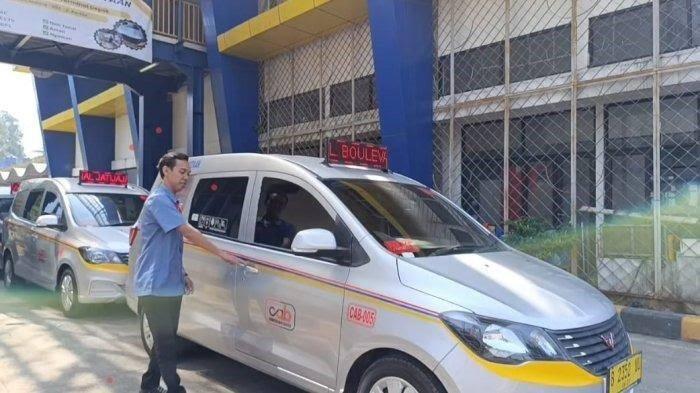 Tarif Angkot AC Depok Mikro Trans D10 Umum Rp 7.000 Pelajar Rp 3.000 ...