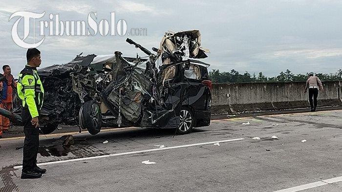 Breaking News: Kecelakaan Beruntun di Tol Semarang-Solo, 6 Orang Tewas, Masih Proses Evakuasi ...