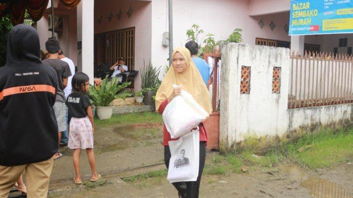 Ringankan Beban, UKM Sahabat Sandiuno Bantu Emak-emak dengan Bazar Sembako Murah - Wartakotalive.com