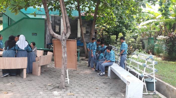 SMAN 75 Ciptakan Budaya Bersih Melalui Program Adiwiyata ...