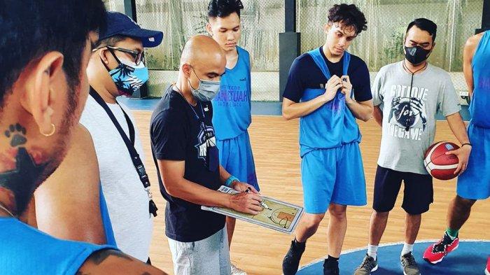 Klub Basket Hangtuah Jakarta Kembali Didukung Amartha Saat Berlaga di ...