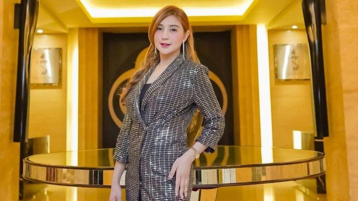 Alda Augustine Perankan Tokoh Nyai Danan Wati di Film Bangkitnya Mayit ...