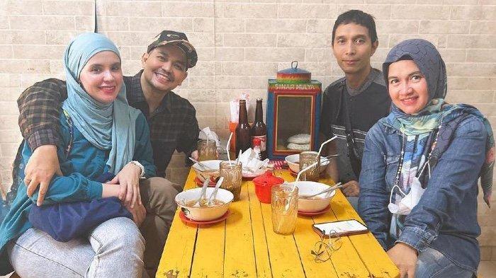 Indra Bekti Menangis Kangen Anak, Tinggalkan Rumah dan Pisah dari ... Indra Bekti Menangis Kangen Anak, Tinggalkan Rumah dan Pisah dari ...