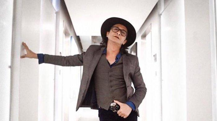 Terinspirasi Kisah Kasih Anak dan Menantu, Andy /rif Nyanyikan You & Me ...