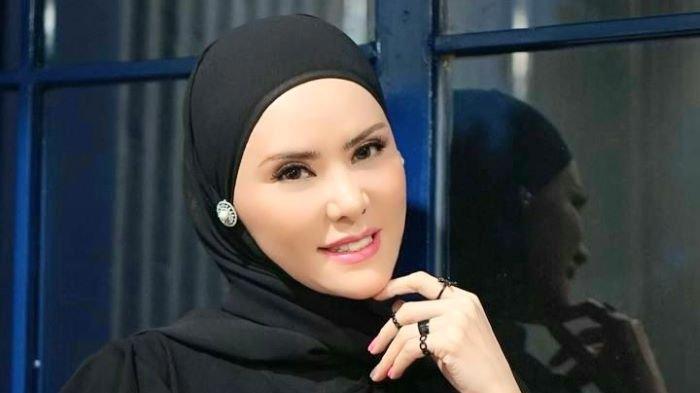 Angel Lelga Bagikan Ilmu Merawat Kecantikan Saat Ikut Arisan Berlian ...