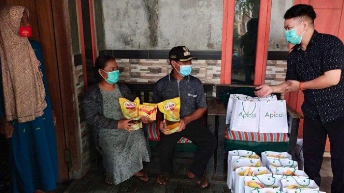 Apical Peduli, Aksi Peduli Kesehatan dengan Berbagi Paket Sembako dan ...