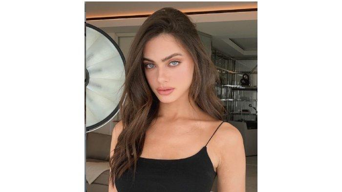 Kalahkan Lisa Blackpink, Model Israel Yael Shelbia Cohen, Dinobatkan ...