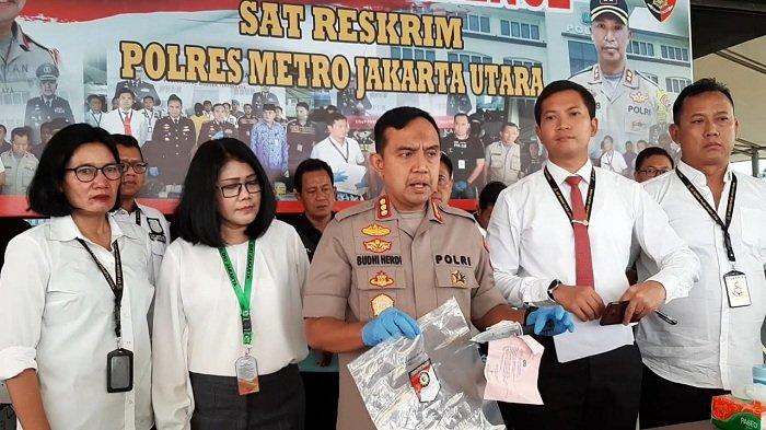 BREAKING NEWS Ayah Kandung Bekap dan Todongkan Pisau ke Kedua Putrinya, Satpam Dengar Teriakan ...