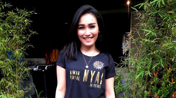 Siang Ini Ayu Ting-Ting Goyang di Pantai Ancol - Wartakotalive.com