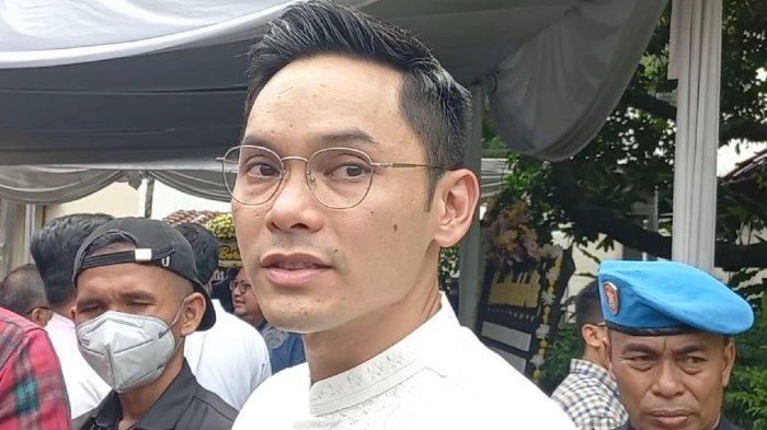 Ben Kasyafani Terlihat Menangis Ketika Turun ke Liang Lahat dan Ikut ...