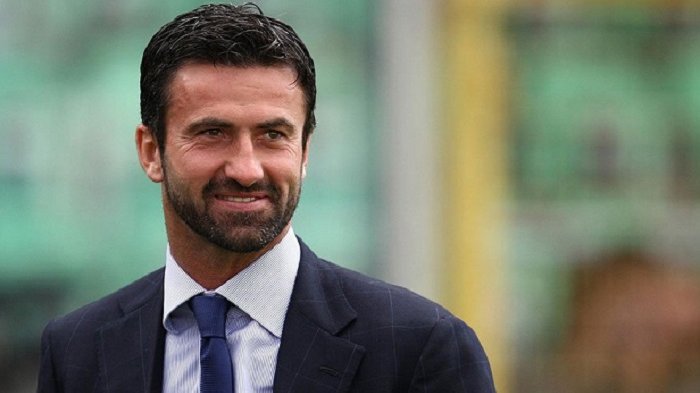 Kemenangan Albania Dipersembahkan untuk Christian Panucci ...