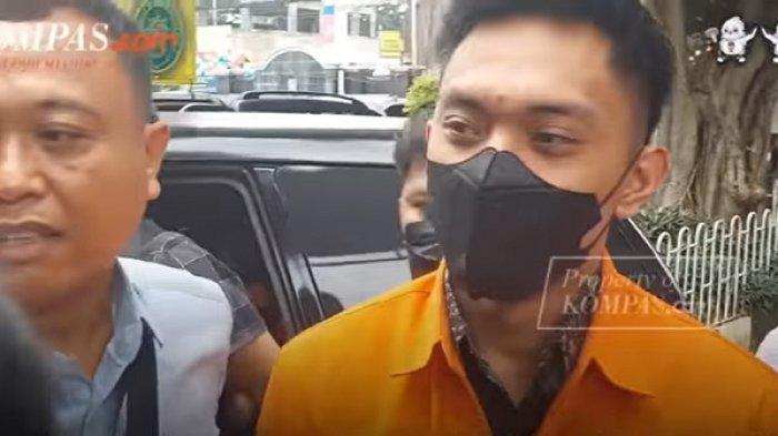 Mengenakan Baju Tahanan, Mario Dandy dan Shane Lukas Menjadi Saksi Untuk Sidang AG di PN Jaksel ...