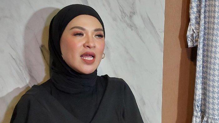 Delia Septianti Ikhlas Jalinan Asmaranya dengan Adhe Masly Telah Kandas ...