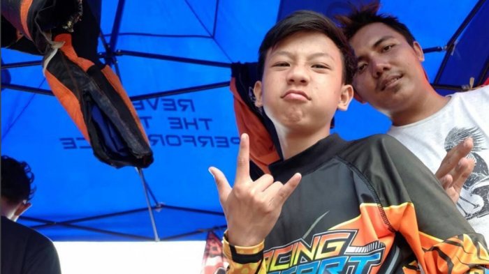 Lihat Video Aksi Drag Bike Denis Kancil, Pebalap Cilik yang Tewas ...