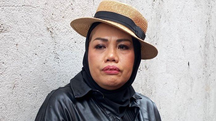 Elly Sugigi Menyesal Menuding Mantan Suami Sirinya Selingkuh dengan Laki-laki hingga Cerai Lagi ...