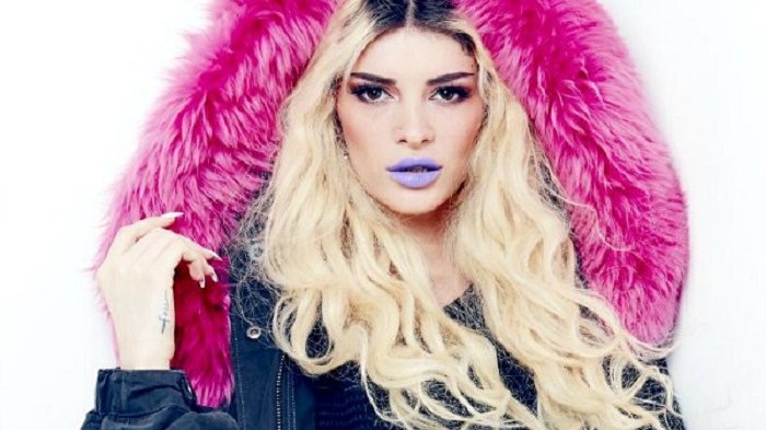 Penyanyi Era Istrefi Siap Menggoyang Rusia - Wartakotalive.com