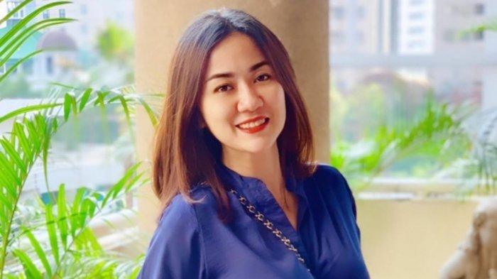 [HEBOH] Pejabat Digosipkan Rayu Tante Ernie, Warganet Ramai Singgung Inisial