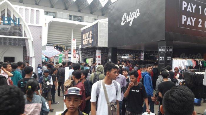 Berburu Baju Lebaran Di Hari Terakhir Jakcloth 2019 - Wartakotalive.com