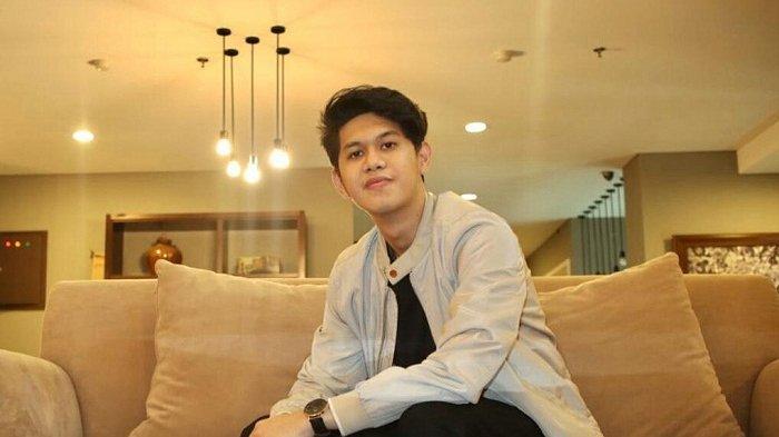 Graduate Band ‎Vakum, Pilih Bersolo Karier Evra Siapkan Single Baru ...