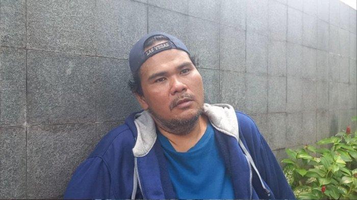 Fahmi Bo Jualan Pecel Ayam, Cerai dan Tinggal Sendiri Setelah Stroke ...