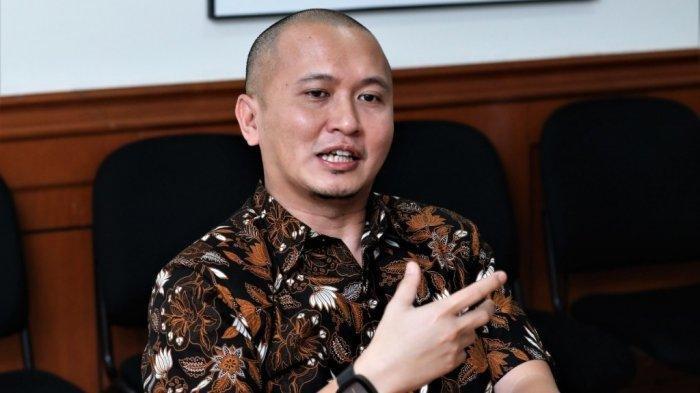 Data Wikipedia Fiki Satari Diedit usai Pemecatan 3 Petugas Avsec ...