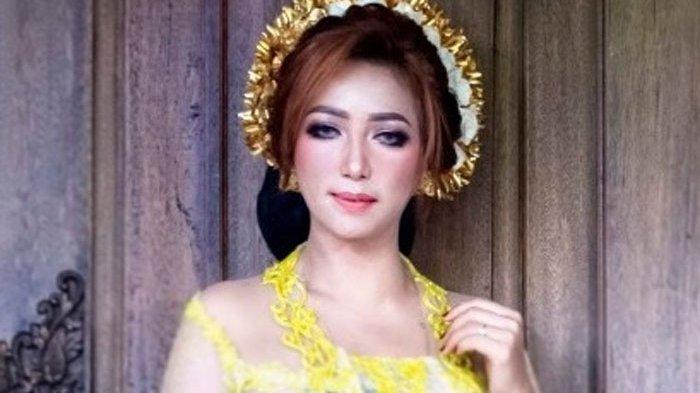 Furi Harun : Aktris Yang Akrab Dengan Dunia Mistis - Wartakotalive.com