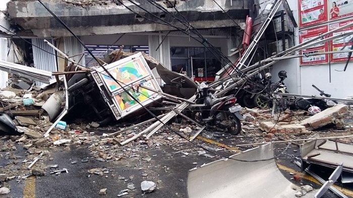 Gedung 4 Lantai Roboh, Polisi Periksa 5 Pegawai Minimarket di Jalan ...