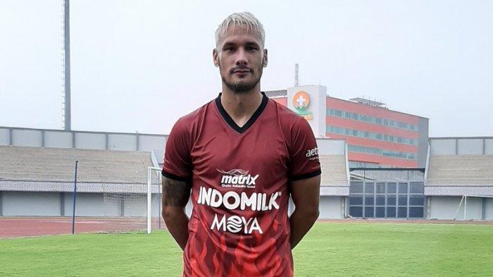 Cerita Raphael Maitimo Memulai Sepak Bola Sejak Usia 6 Tahun dan ...