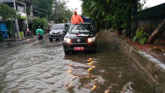Hujan Awet, Genangan dengan Ketinggian 20-30 Sentimeter Muncul di ...