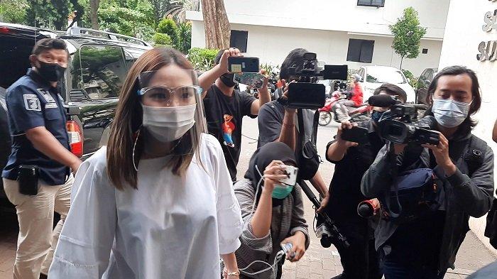 Gisella Anastasia Tunggu Panggilan Polisi soal Olah TKP Video Asusila di Medan - Wartakotalive.com