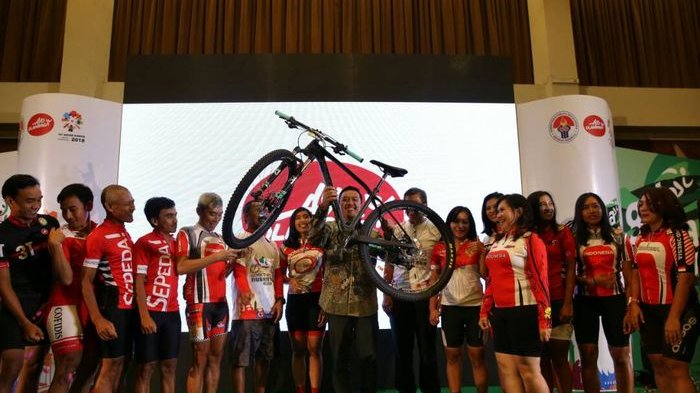 15 Atlet Sepeda Gowes Keliling Indonesia - Wartakotalive.com