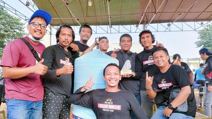Meski Beda Kelasemen, Burung Kicau Milik Gunawan Mampu Menyaingi Burung Gubernur DKI Anies ...