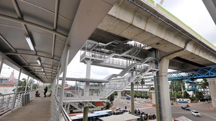 BERITA VIDEO : Inilah Penampakan Halte CSW di Jalur Busway Layang ...