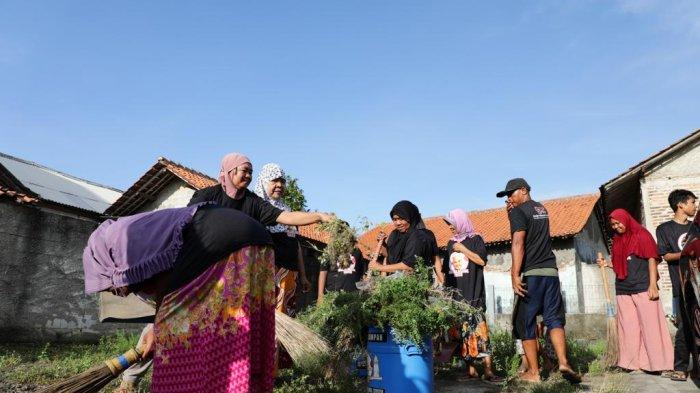 Warga Rajeg Tangerang Manfaatkan Hari Pertama Puasa dengan Bersih ...