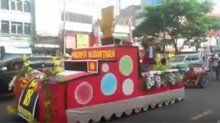 VIDEO: Parade Budaya HUT Kota Depok Meriah, Jalan Margonda Macet Parah ...