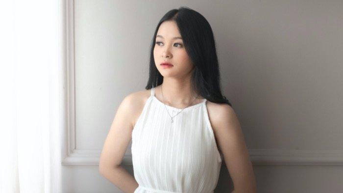 Indah Aqila Siap Rilis Single Solo Perdana Setelah Raih Gelar Dokter ...