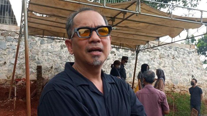 Indra Birowo Kisahkan Detik-detik Terakhir Ibunya Meninggal Dunia ...