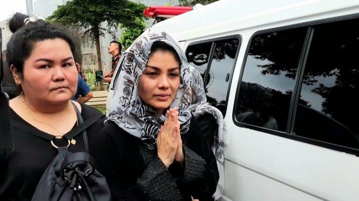 Sebelum Meninggal, Suami Intan RJ Jatuh dari Tangga, Gegar Otak Ringan ...