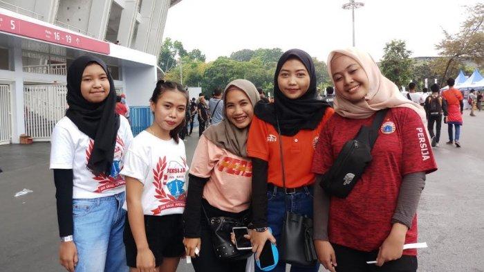 The Jak Angel Ini Rela Bolos Kerja demi Nonton Persija Jakarta Kontra ...