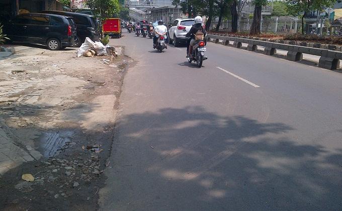 Pukul 12.45 Jalan Panjang Raya Lengang - Wartakotalive.com