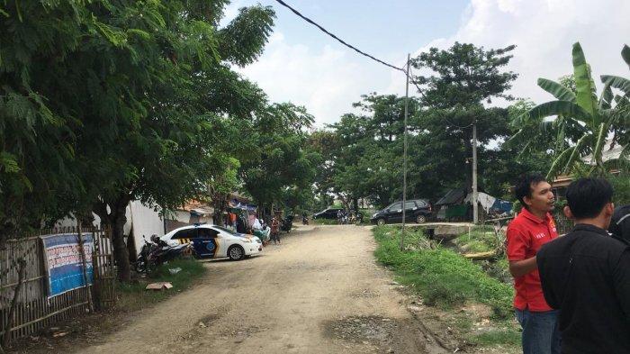 Pemkab Bekasi Janji Bangun Jalan di Desa Muara Bakti Babelan ...