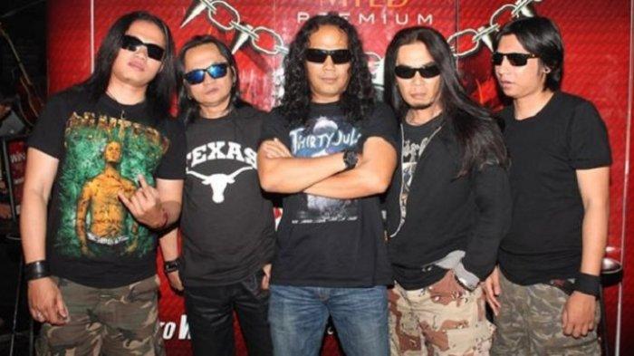 Vokalis Band Jamrud Selamat dari Gelombang Tsunami di Carita ...