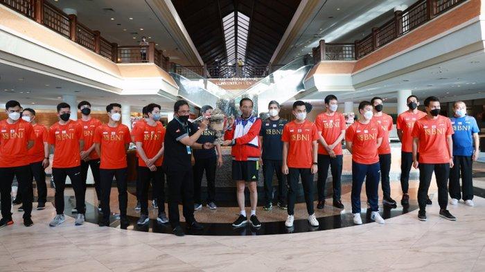 Jokowi Presiden RI Beri Apresiasi Tim Bulu Tangkis Putra Indonesia yang ... Jokowi Presiden RI Beri Apresiasi Tim Bulu Tangkis Putra Indonesia yang ...