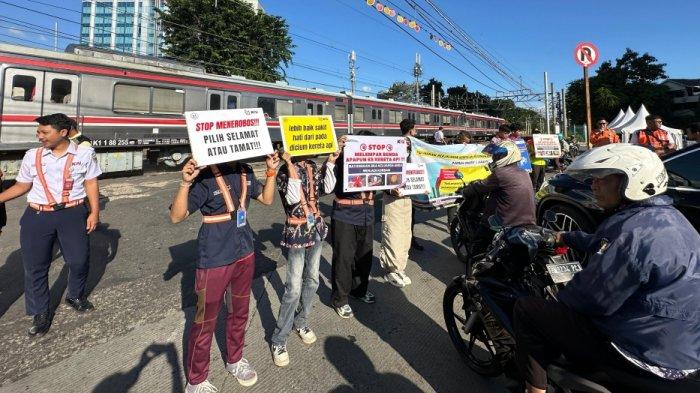 Ada 44 Temperan Sepanjang 2024, KAI Kampanye Keselamatan di Perlintasan Sebidang Jalan Industri ...