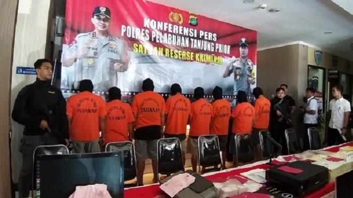 Polres Pelabuhan Tanjung Priok Ungkap Sindikat Pemalsu Buku Kir untuk Truk Angkutan Barang ...