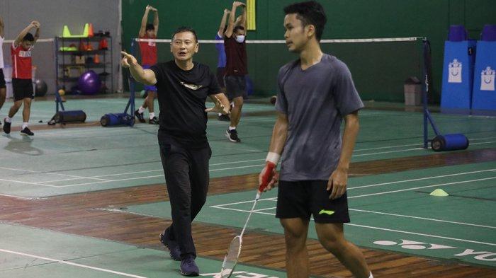 Hendri Saputra Ho Kepala Pelatih Tunggal Putra Tingkatkan Penampilan Anthony dan Jonatan ...