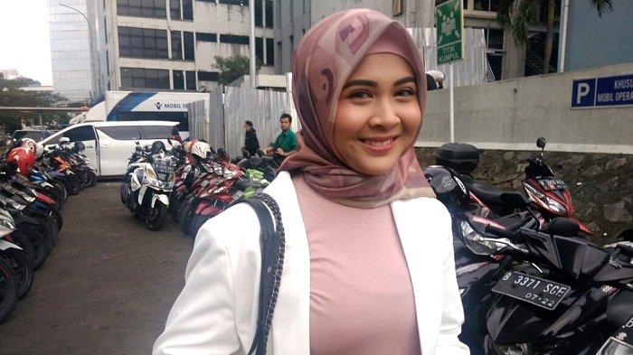 Cara Keisha Ratuliu Sembuhkan Luka dari Mantan Pacar yang Lakukan ...