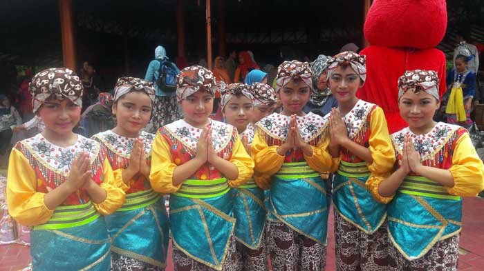 Menumbuhkan Cinta Kesenian Sejak Dini Melalui Lomba Tari Kreasi ...