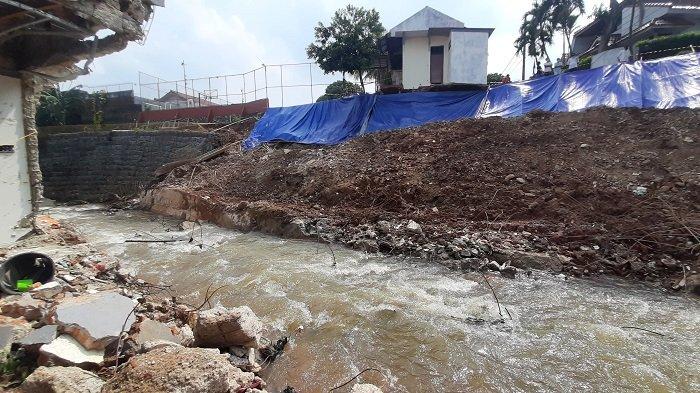 VIDEO Banjir di Perumahan Nerada Estate Surut Pasca Longsor Turap ...